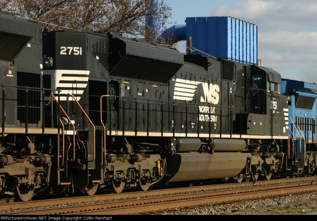 NS 2751